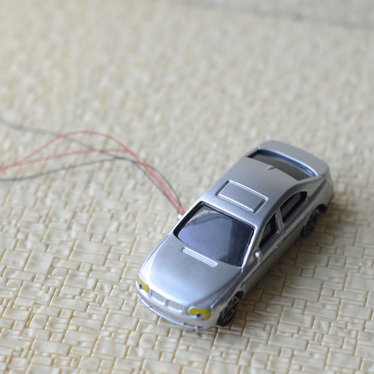 3 x fit HO scale 1:100 model lighted right left turning cars day use ...