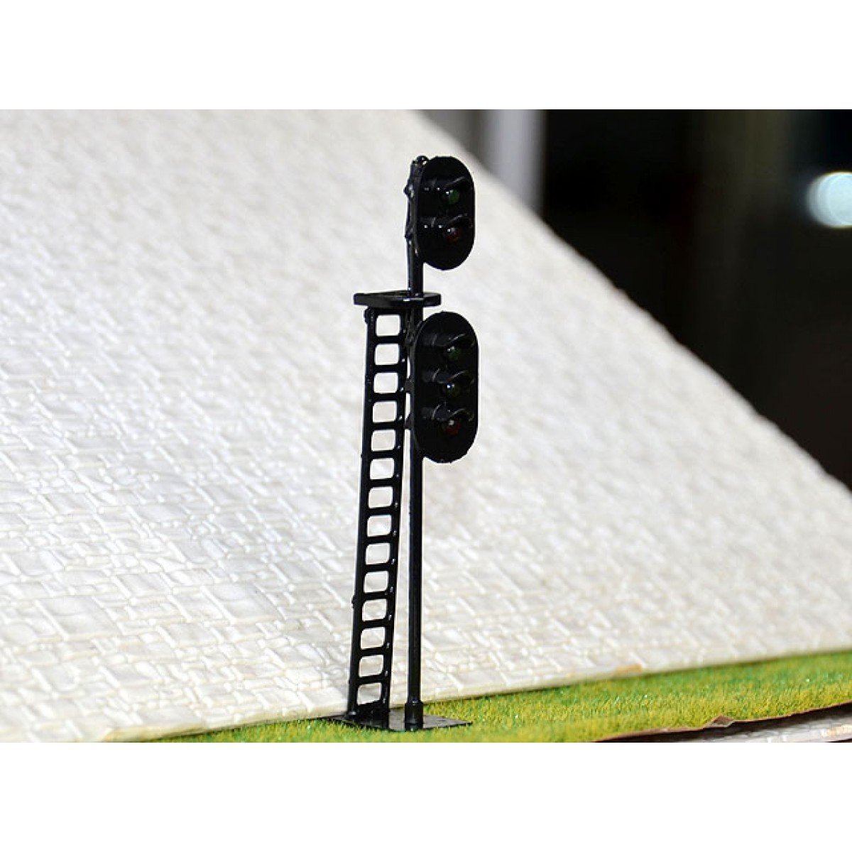 1 pcs HO Scale 1:87 LEDs Made 2 heads Railroad Signals 2 over 3 (G/R ...