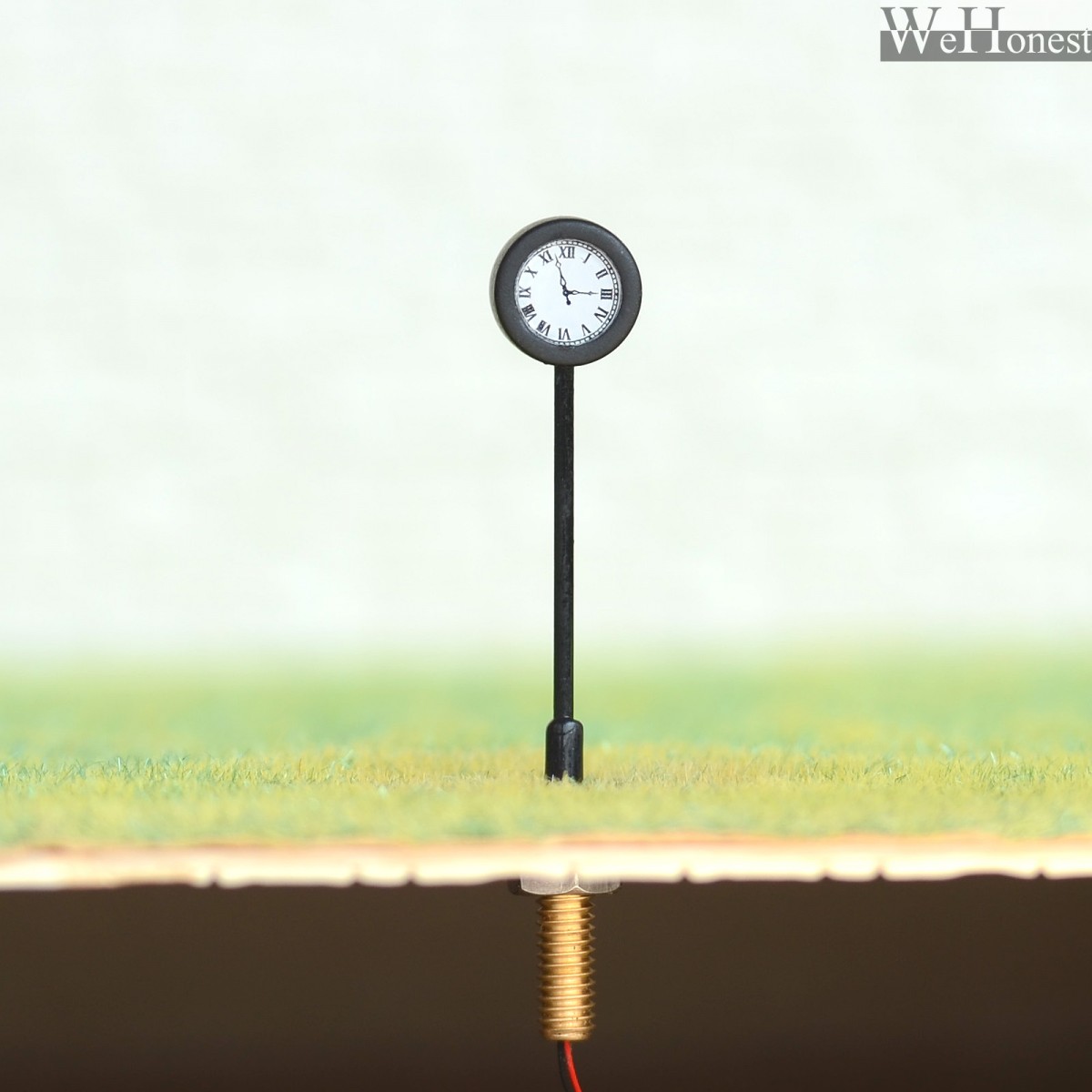 2 x HO scale antique station platform clock LED street light ...