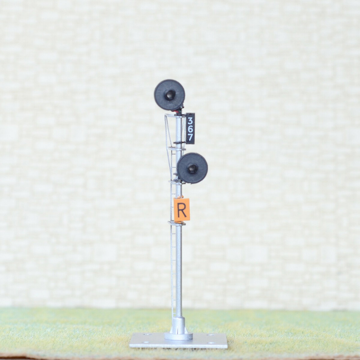 1 x HO scale model railroad 3-colors searchlight signal 2 heads ...