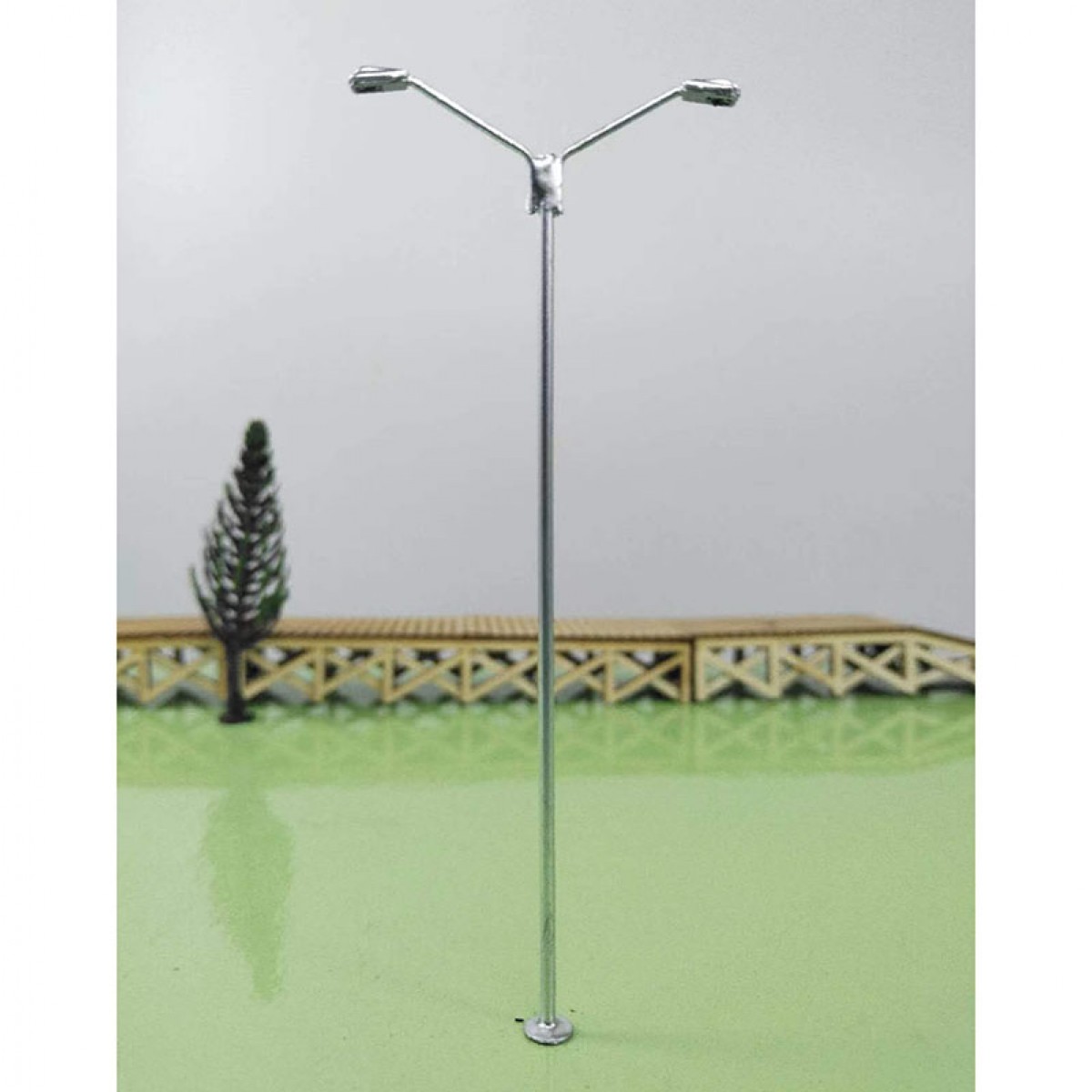 2 x HO scale LED street lights model train railroad station lamp posts ...
