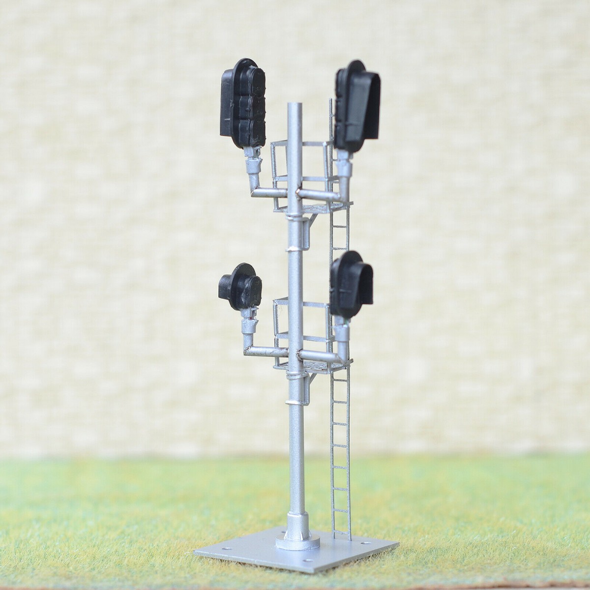 1 x HO scale block signal full sunshield cover 4 heads Darth Vader ...