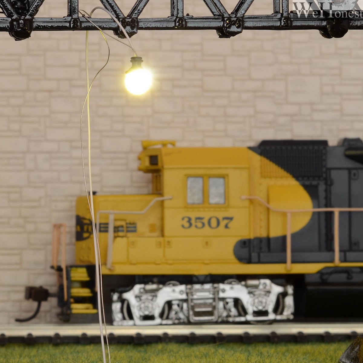 5 x HO scale Model train Ceiling Lamp posts Led street lights Lawn ...