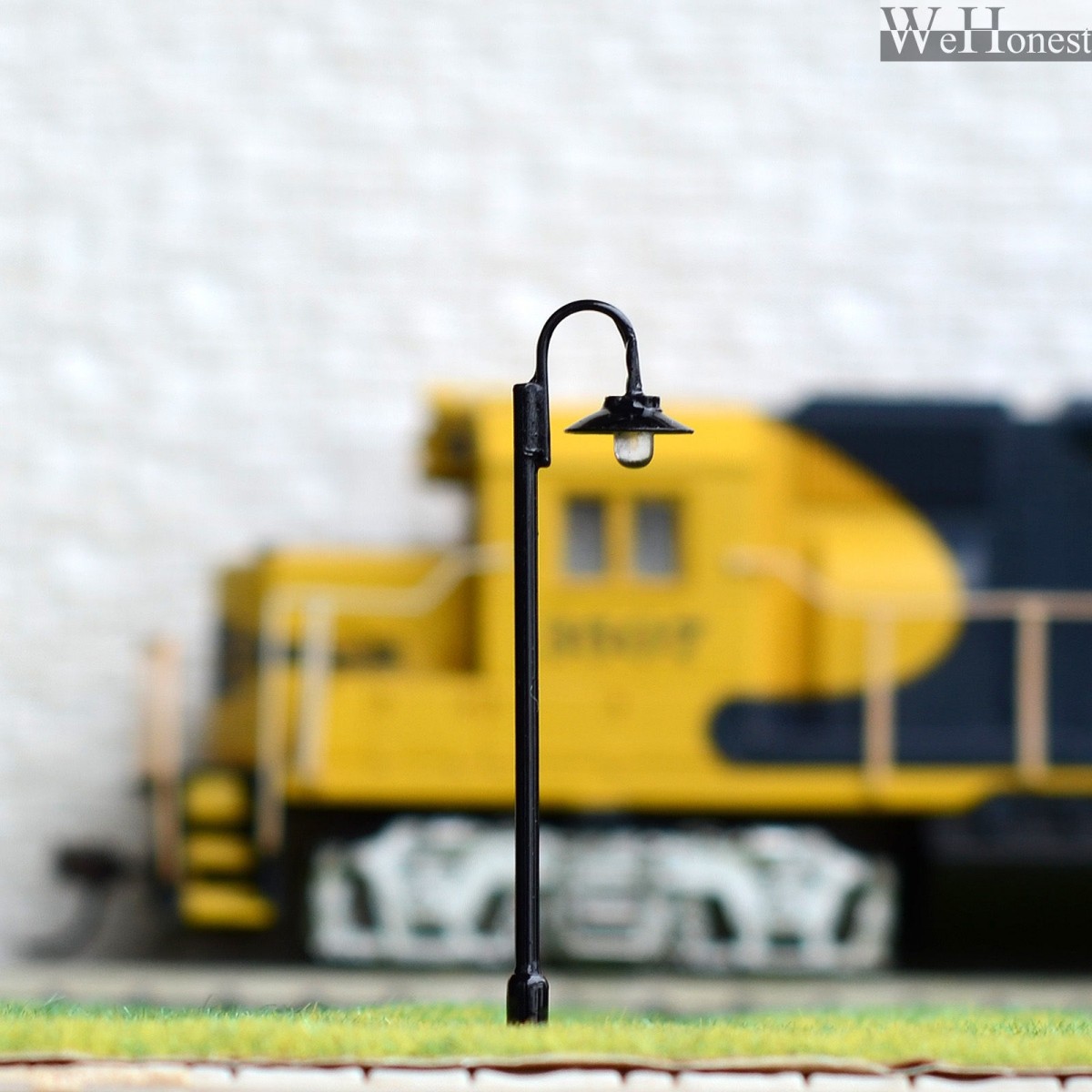 5 x HO or OO scale Model Lamppost LED made street light Metal cold Lamp ...