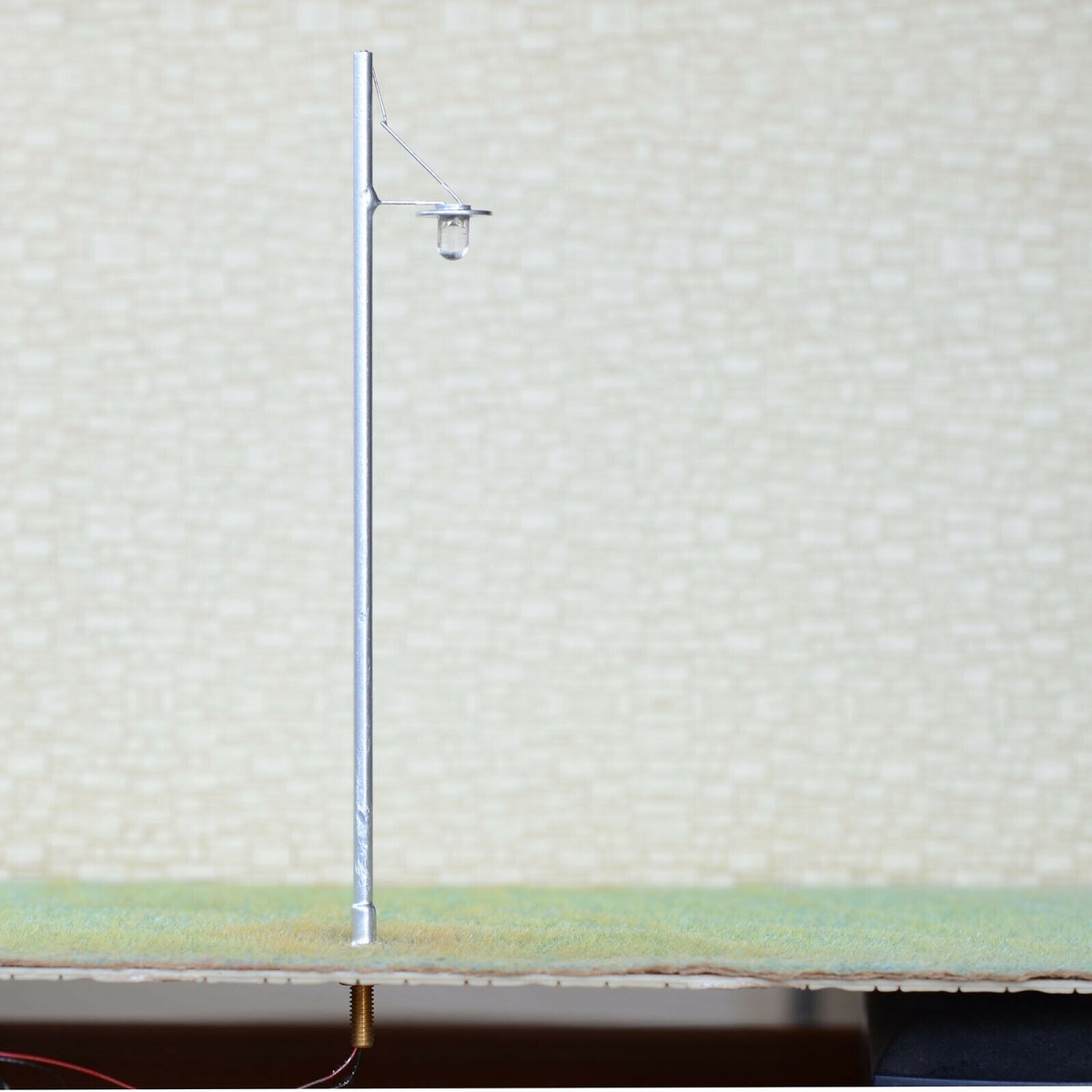 2 x O scale 1:48 model train railroad street light LED lamppost path ...