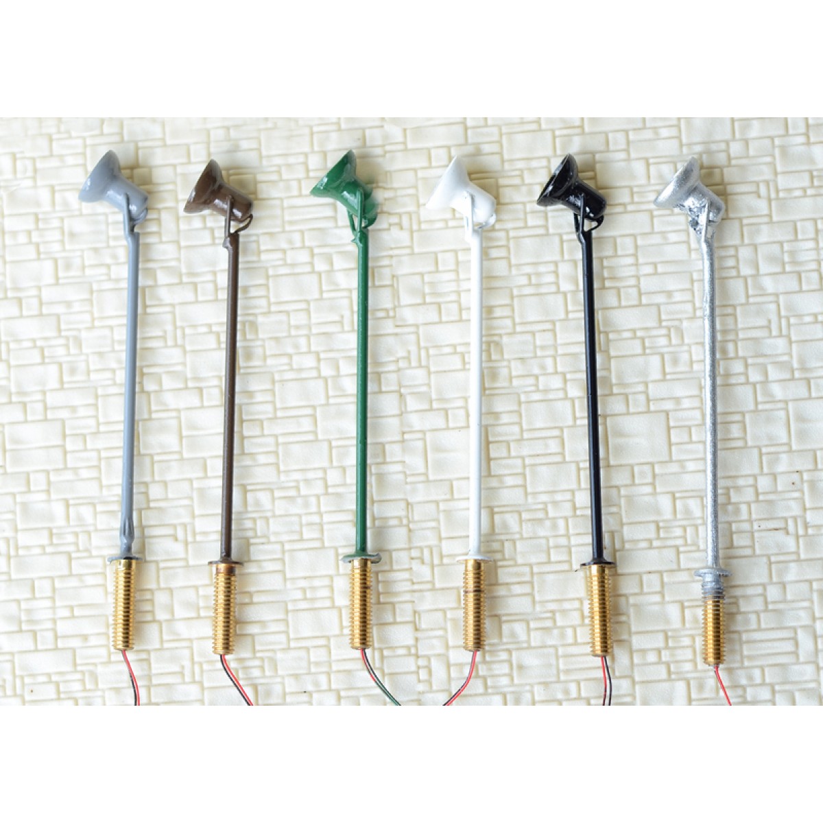 2 x O scale LEDs made spotlight Model limelight projector street Lamp ...