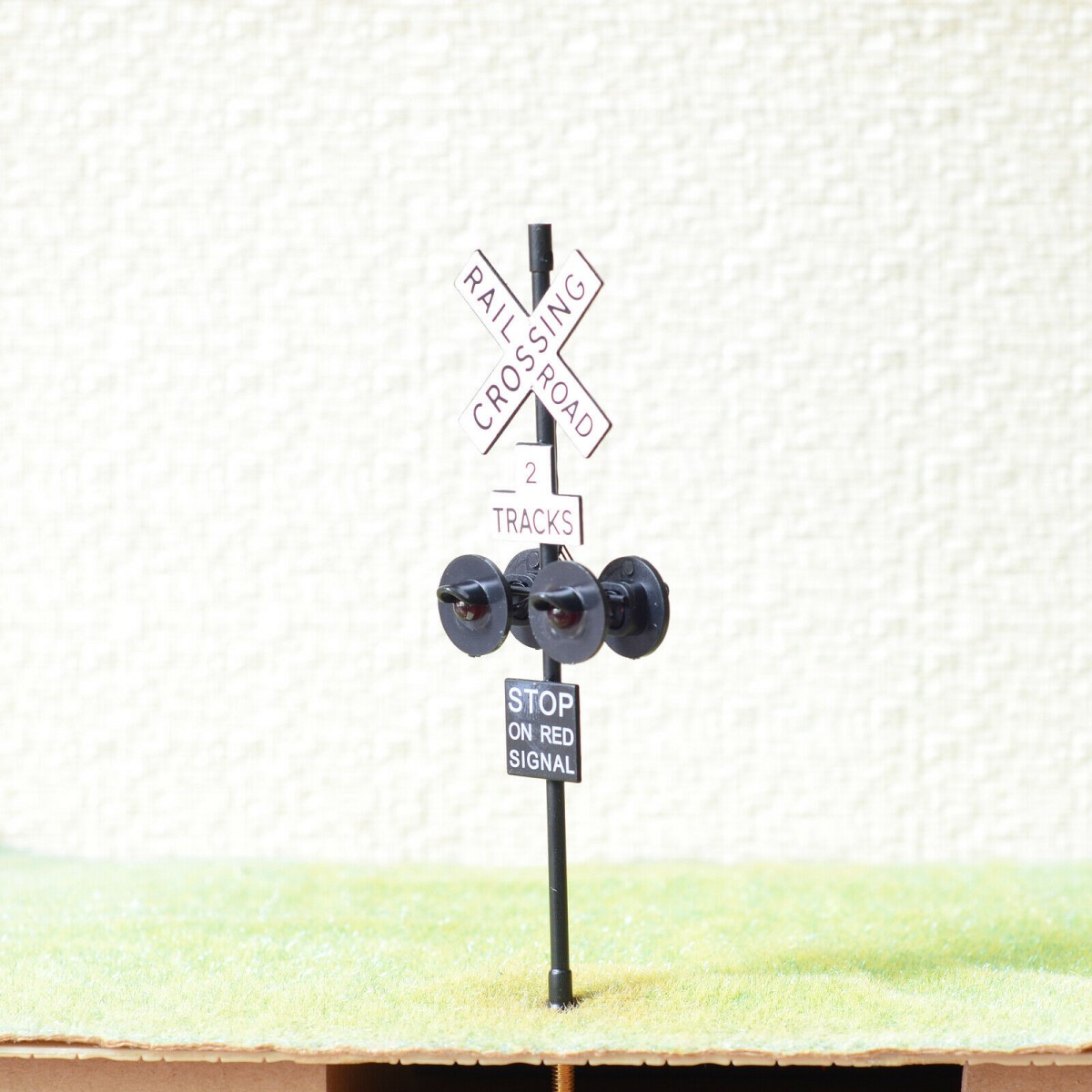 1 x O scale railroad grade crossing signals LED made 4 target faces ...