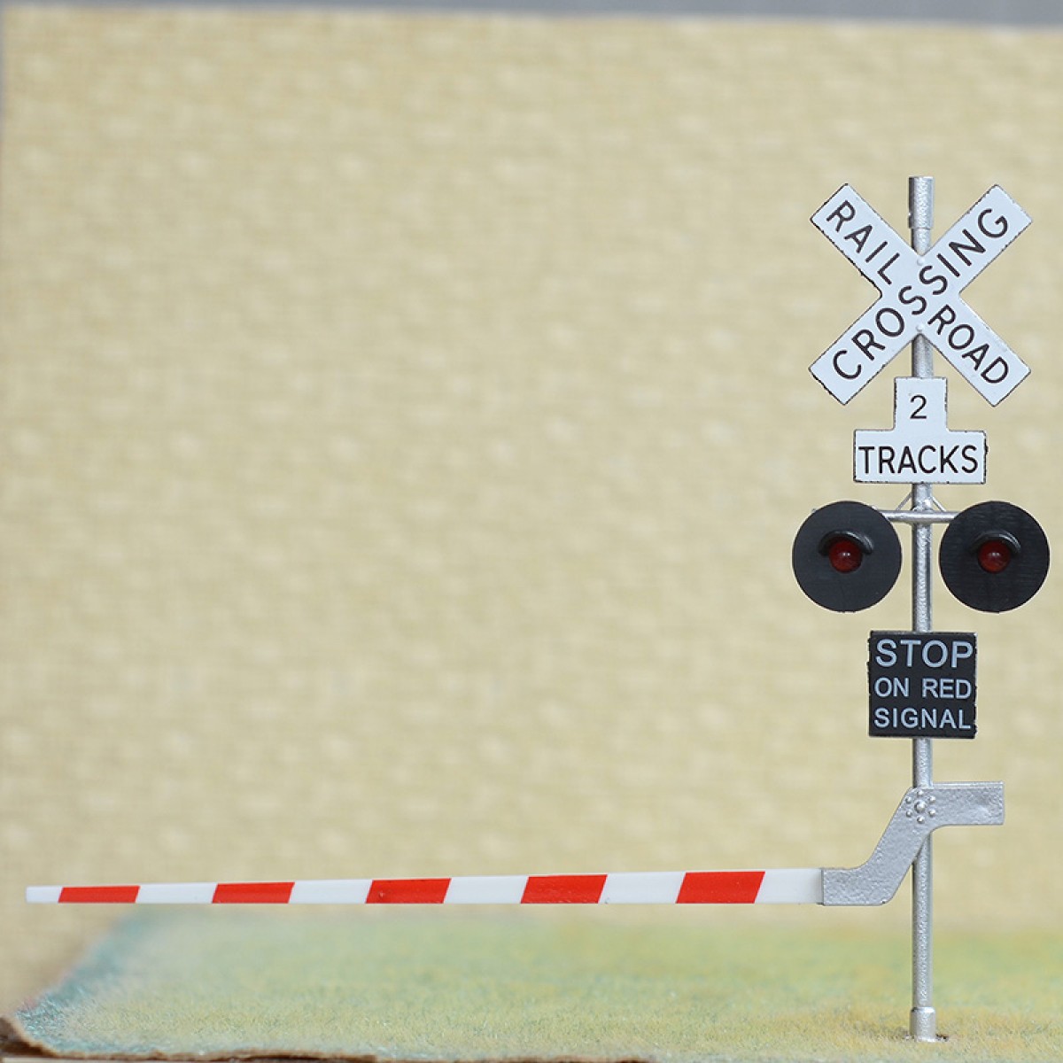 2 x O scale railroad crossing gate signal stop lever 2 tracks + flasher ...